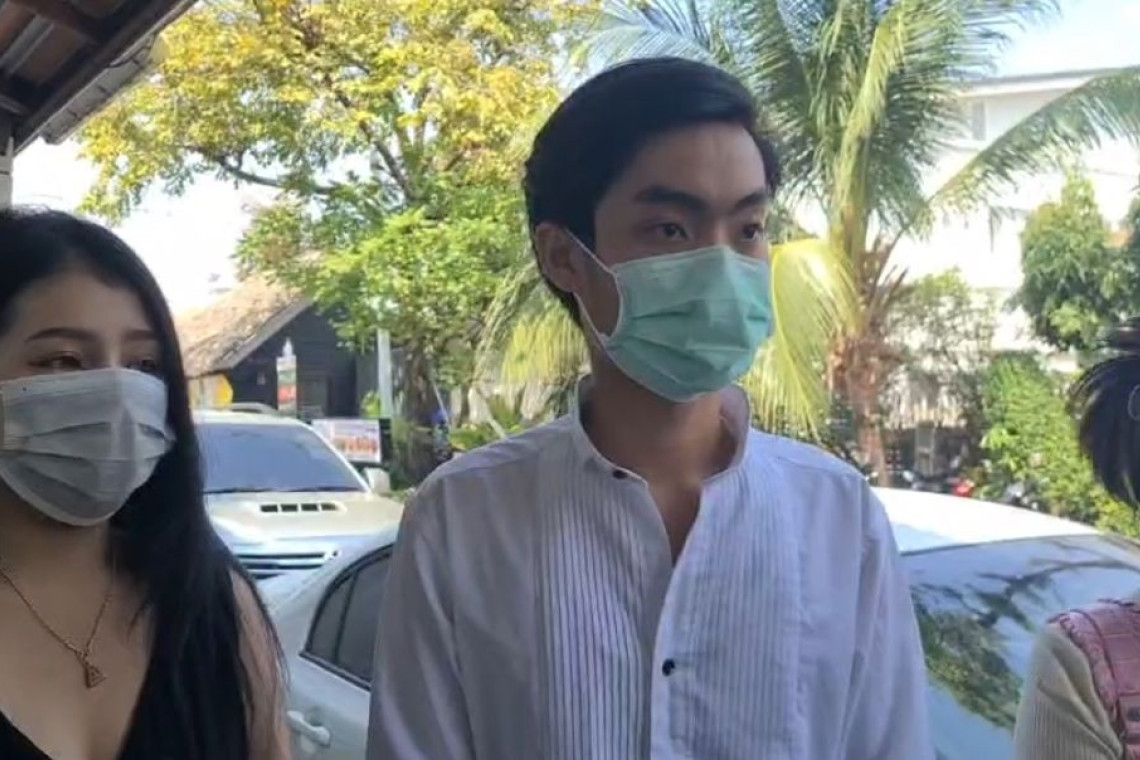 ญาติหนุ่มด้ามปืนตบการ์ดติดต่อขอกล้องวงจรปิดพิสูจน์ความจริง วอนสังคมอย่า ...