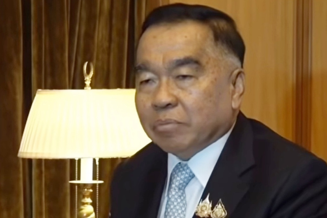 “บิ๊กเล็ก” ยันกองทัพปกป้องอธิปไตยถึงเที่ยงคืนวันนี้ เดินหน้าถก RBC-GBC - สยามรัฐ