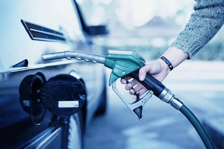 ไม่ต้องรีบร้อนจ้า พรุ่งนี้น้ำมันเบนซิน-แก๊สโซฮอล์ลงลิตรละ 60 สต.-E85 ลด 40 สต. - สยามรัฐ