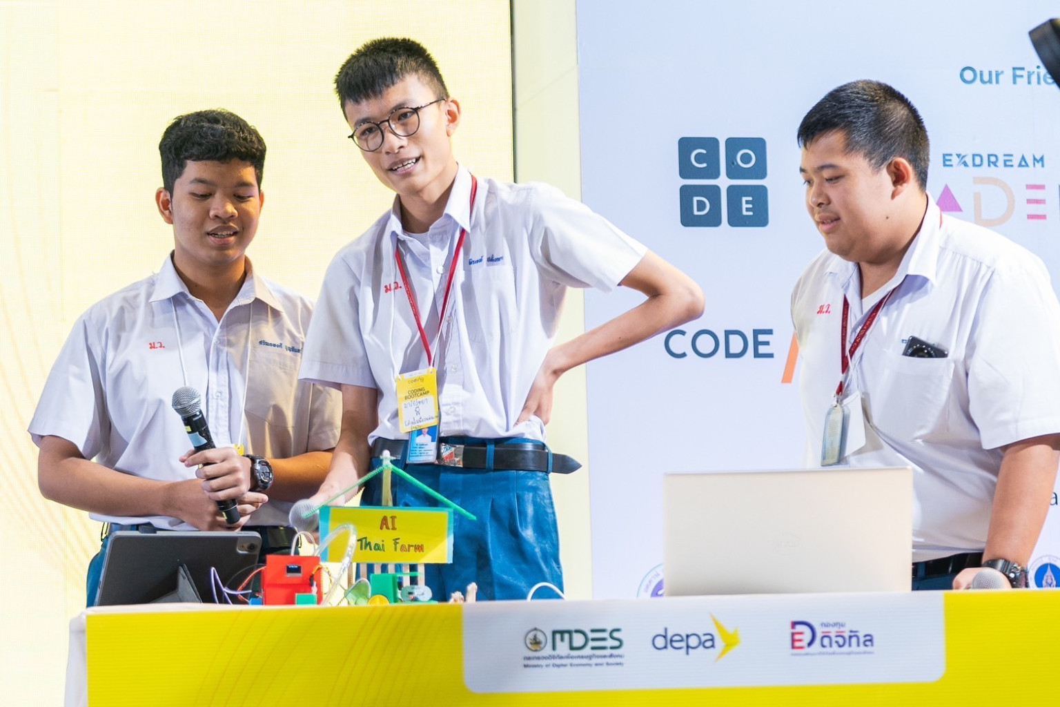 ดีป้า เดินหน้ากิจกรรม Coding Bootcamp & Roadshow 8 ภูมิภาคทั่วไทย - สยามรัฐ