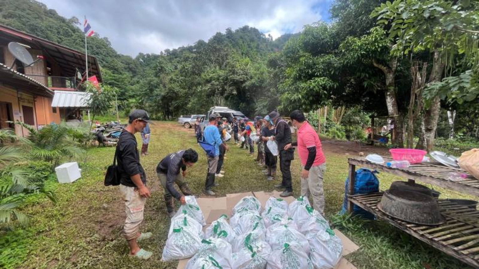กระทรวงทรัพย์สั่งช่วยเหลือผู้ประสบภัยแม่โกปี่ - สยามรัฐ