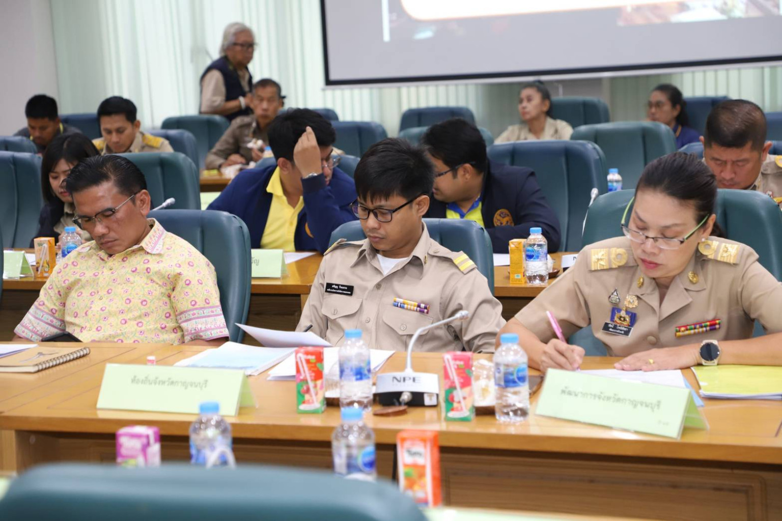 รองผู้ว่าฯกาญจนบุรีเปิดประชุมการจัดงานสัปดาห์สะพานข้ามแม่น้ำแควและงานกาชาดจังหวัดกาญจนบุรี 2567 ...